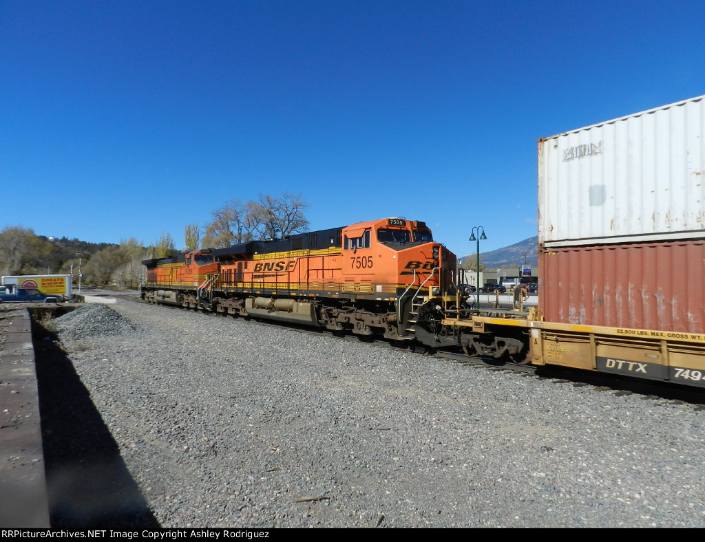 BNSF 7505